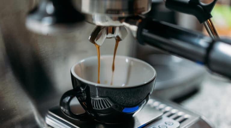 Best Cheap Espresso Machine on a budget: Who Will Come Out on Top?